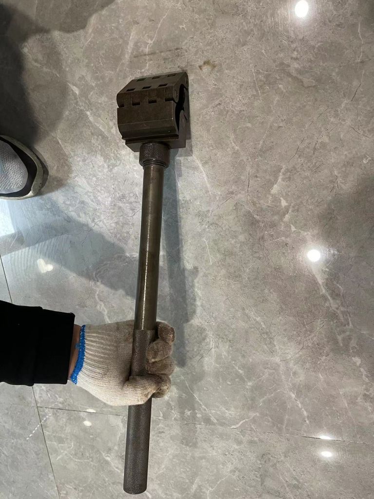 Parmelee Wrench for Lubricator | BPV Lubricator Handle and Girth Wrench ...